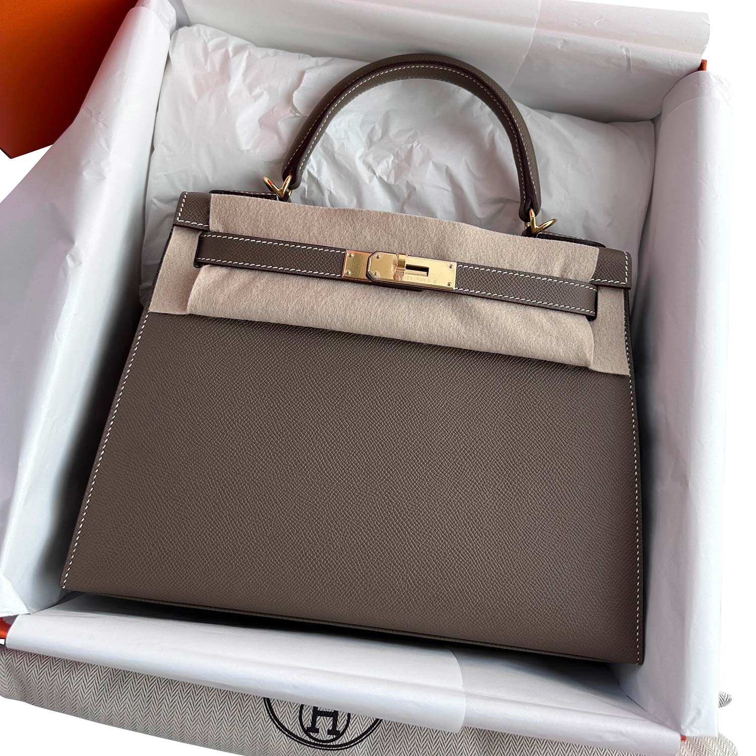 Shop authentic Hermès Kelly 28 Sellier Etoupe 2023 at revogue for just ...